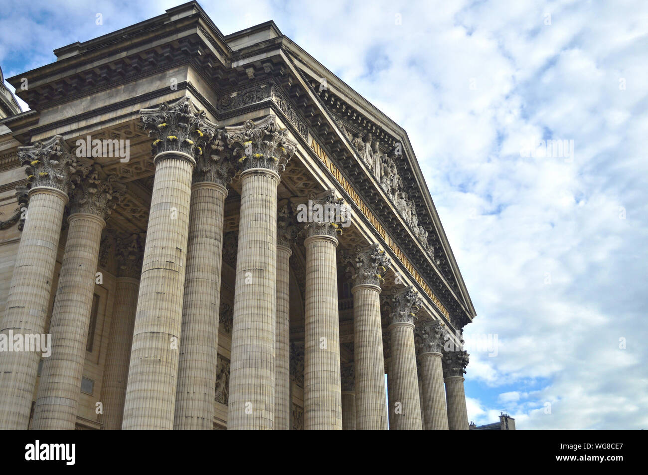 Pantheon pediment hi-res stock photography and images - Alamy