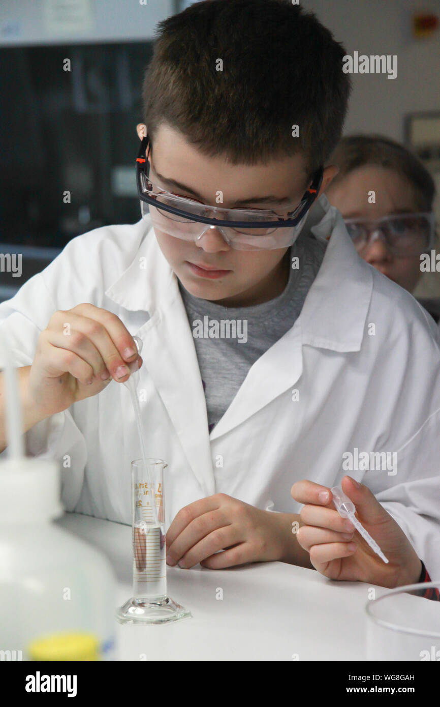 Body test lab hi-res stock photography and images - Alamy
