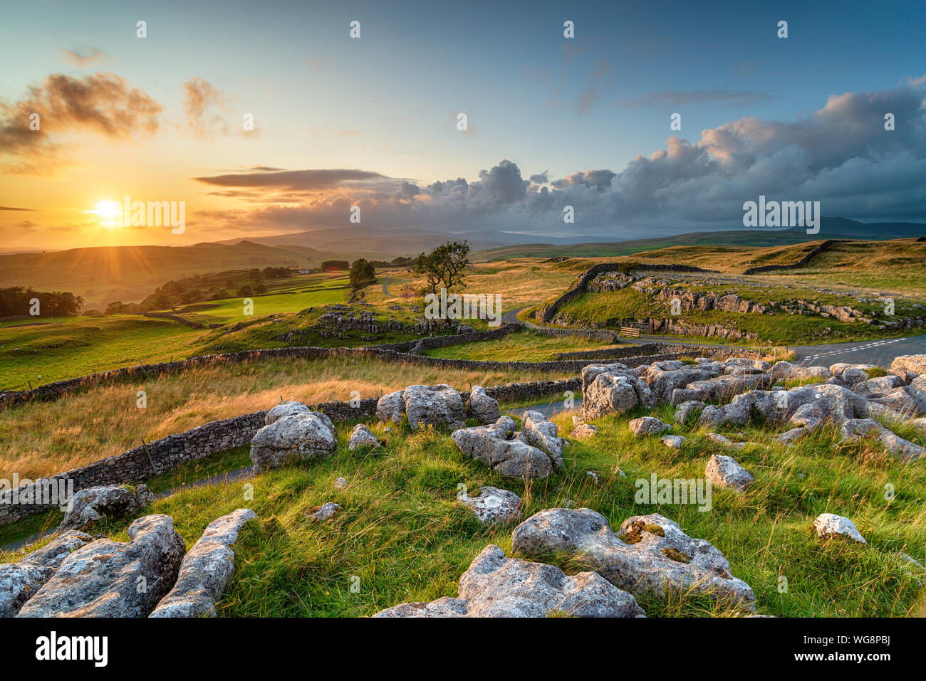 Dramatic sunset over beautiful scenery at the Winskill Stones near ...