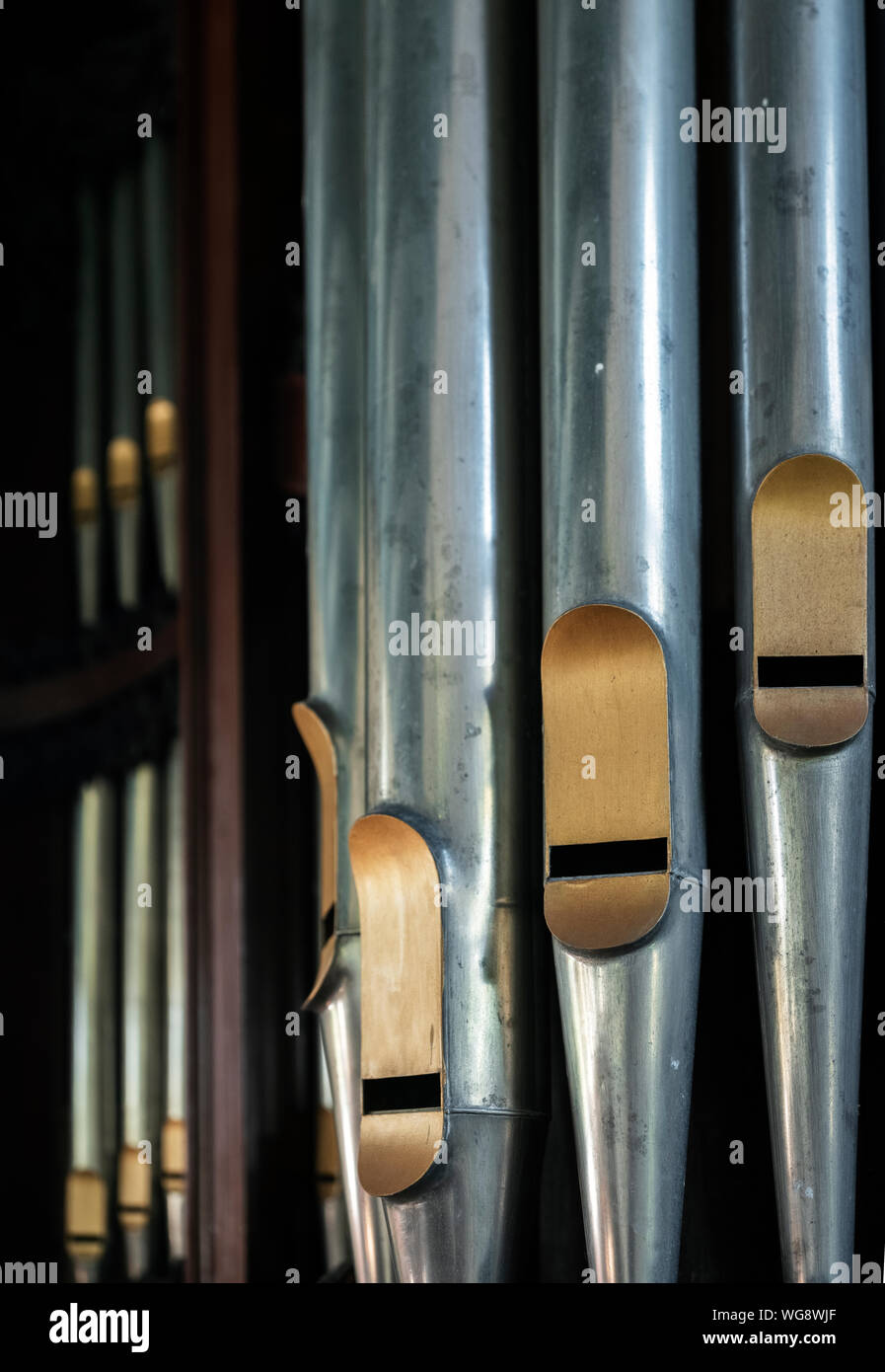 Antique pipe organ hi-res stock photography and images - Alamy