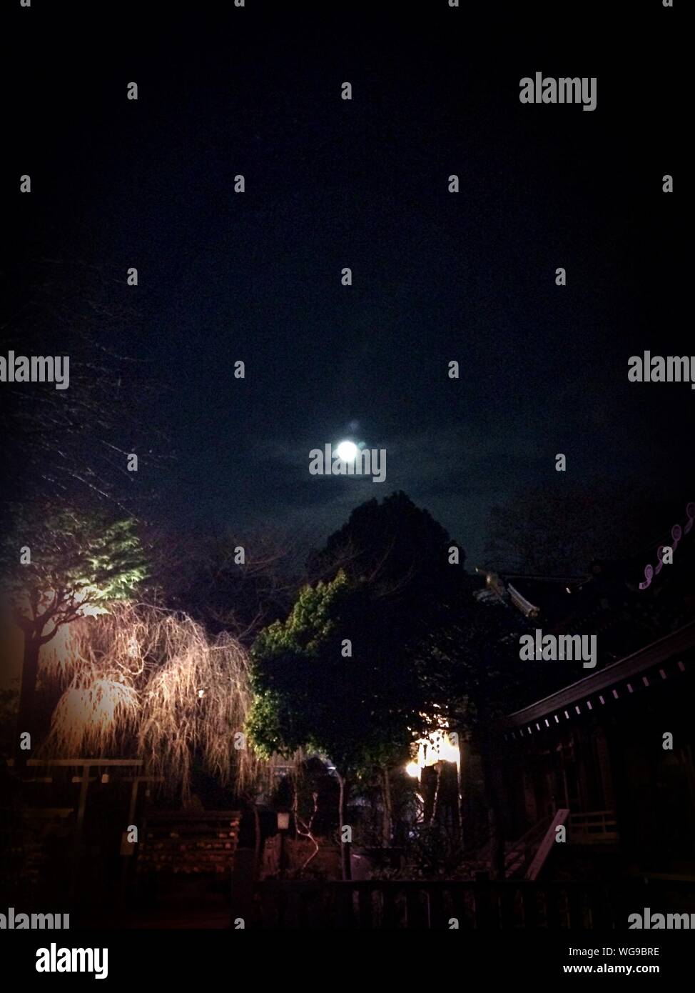 Japanese night sky hi-res stock photography and images - Alamy