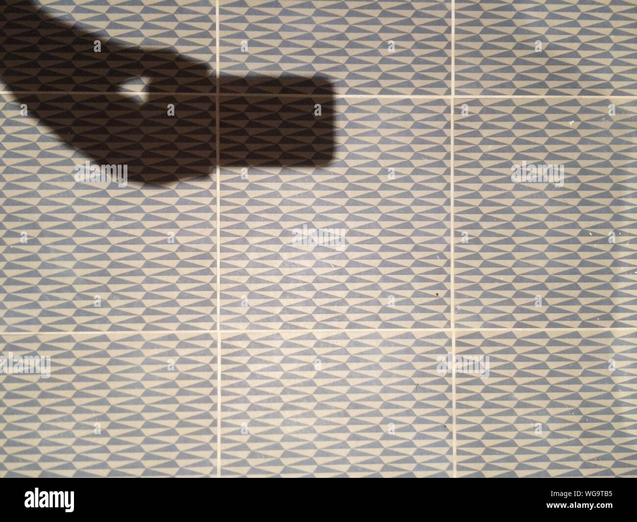 Shadow technology hi-res stock photography and images - Alamy