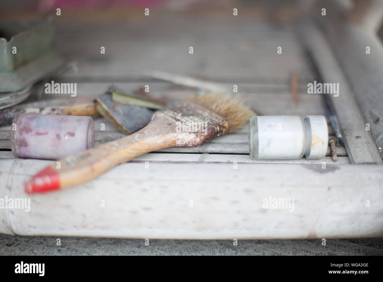Paintbrush with paint hi-res stock photography and images - Alamy