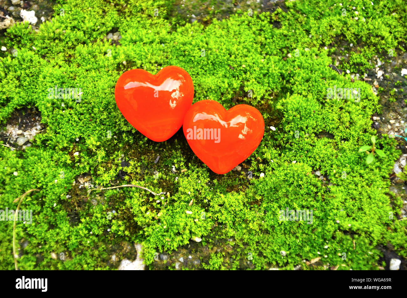 Red marbles hi-res stock photography and images - Alamy