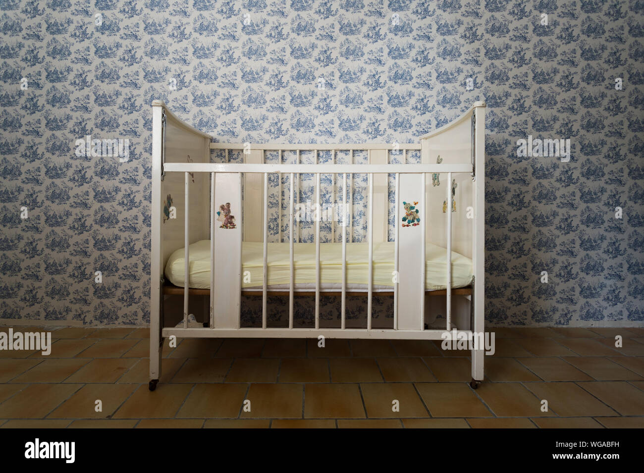 Empty Crib High Resolution Stock Photography and Images - Alamy