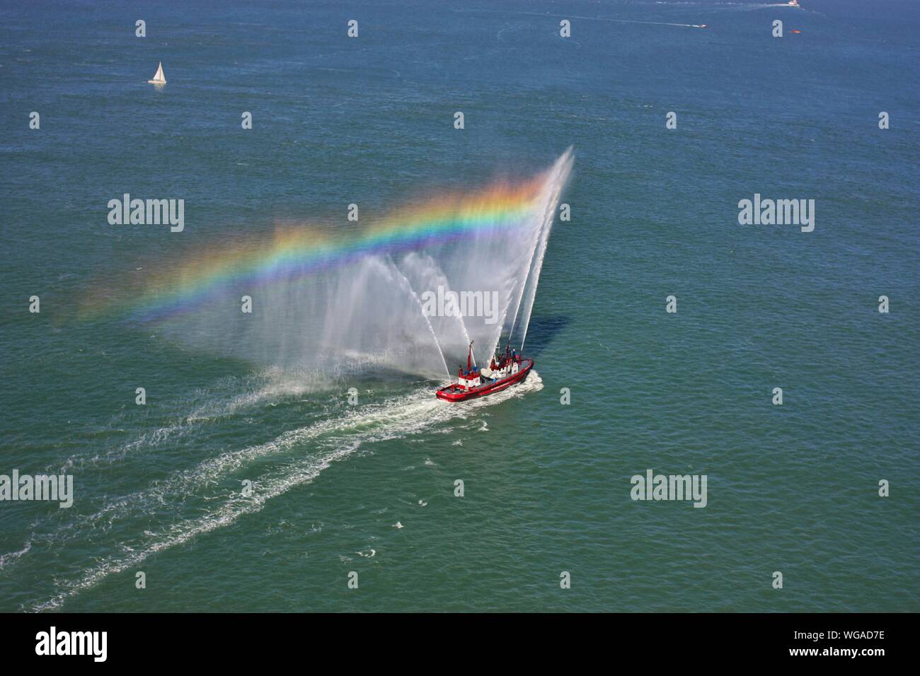 Rainbow in water hi-res stock photography and images - Alamy
