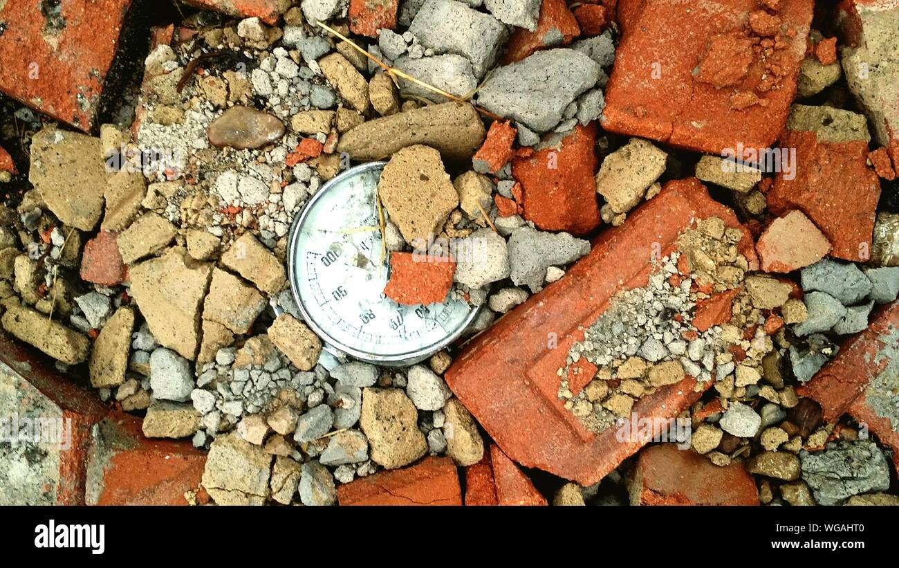 Broken gauge hi-res stock photography and images - Alamy