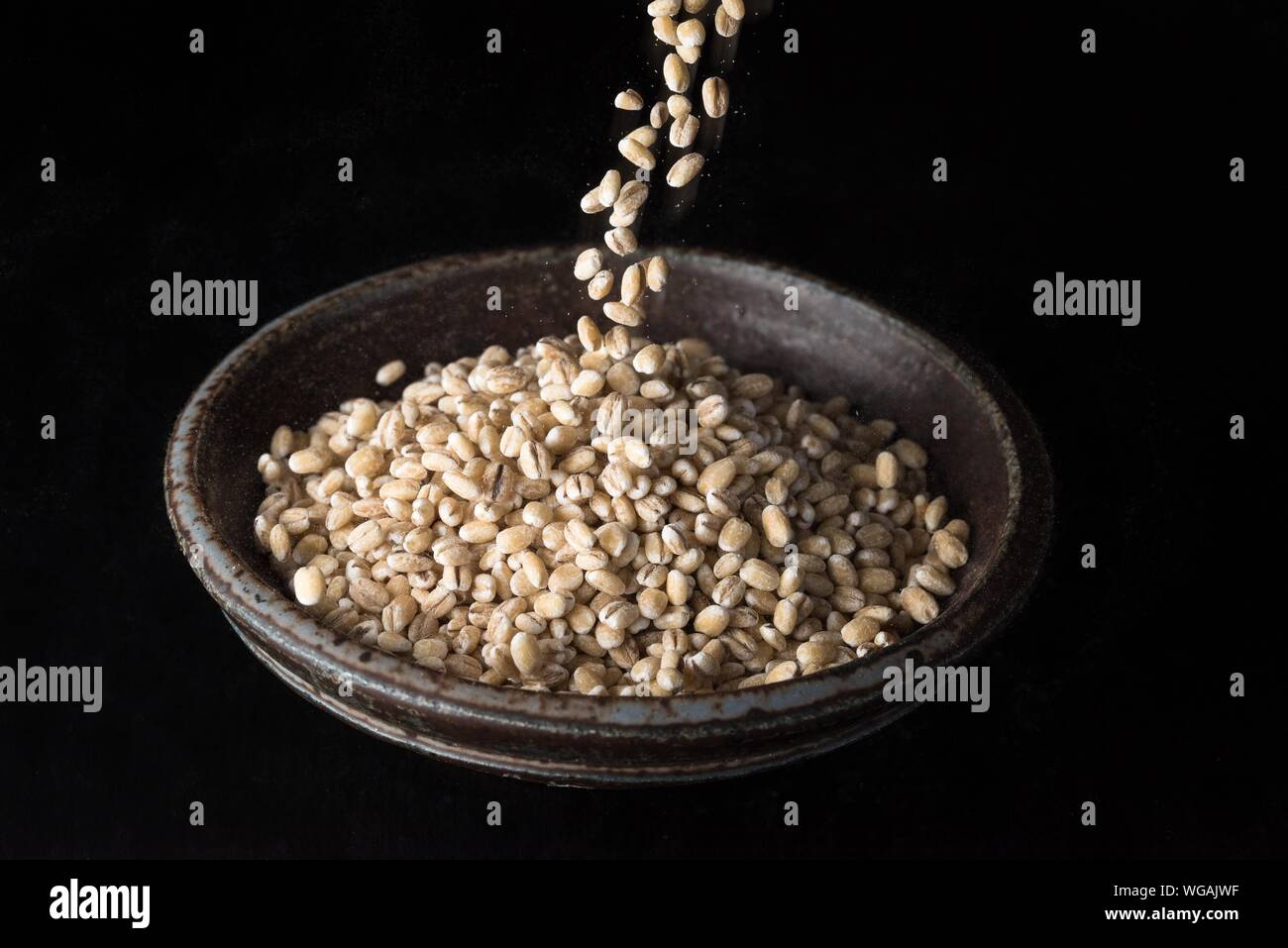 Falling grain hi-res stock photography and images - Alamy