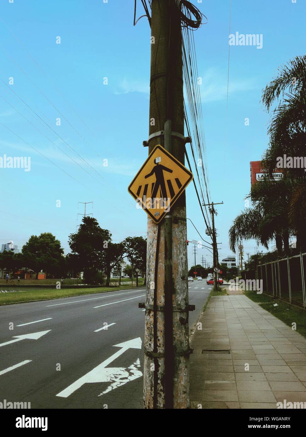 City street with zebra crossing hi-res stock photography and images - Alamy