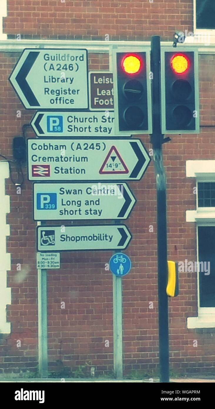 Road sign outside hi-res stock photography and images - Alamy