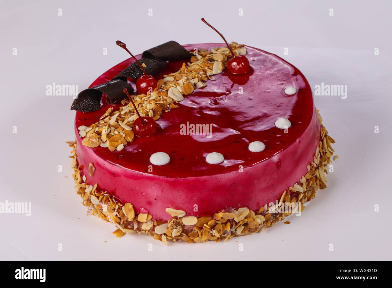 Sweet tasty cake with cream Stock Photo - Alamy