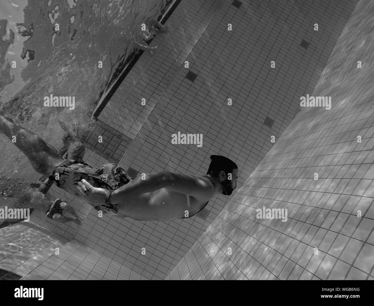 Side view man full body hi-res stock photography and images - Alamy