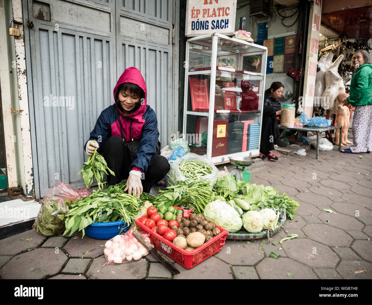 Vegetable vendor hi-res stock photography and images - Alamy