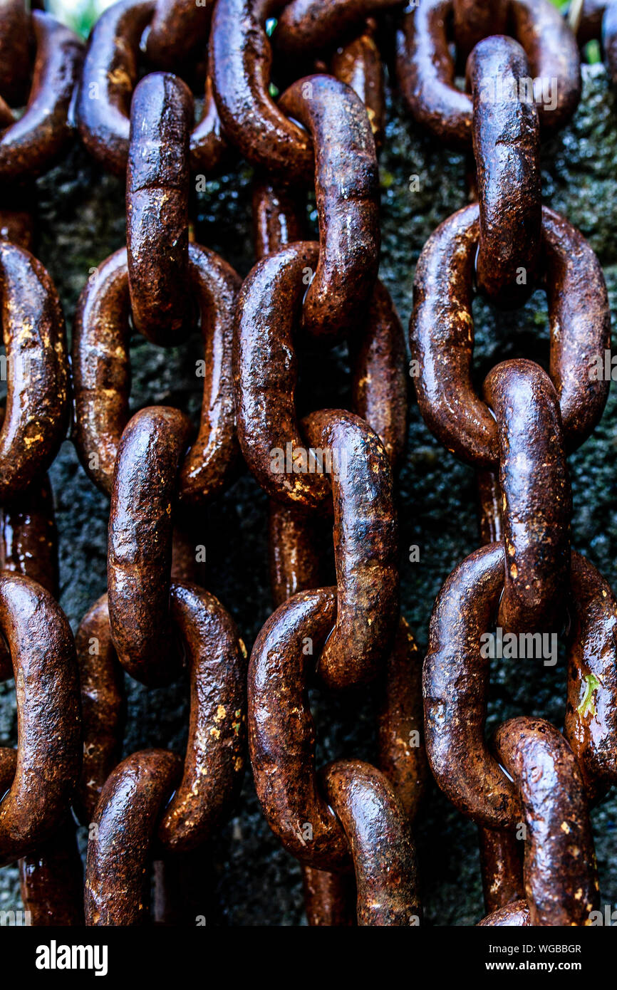 Uluru Or Ayers Rock Chains High Resolution Stock Photography and Images ...