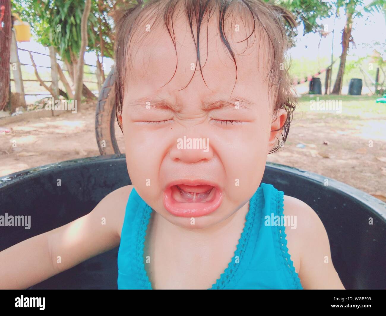 Crying with happiness hi-res stock photography and images - Alamy