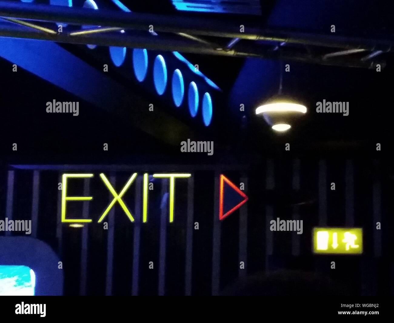 Exit sign dark red hi-res stock photography and images - Alamy