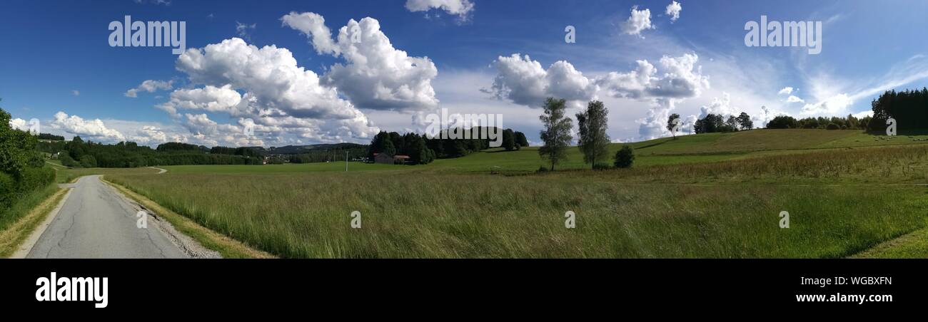 Country road running hi-res stock photography and images - Alamy