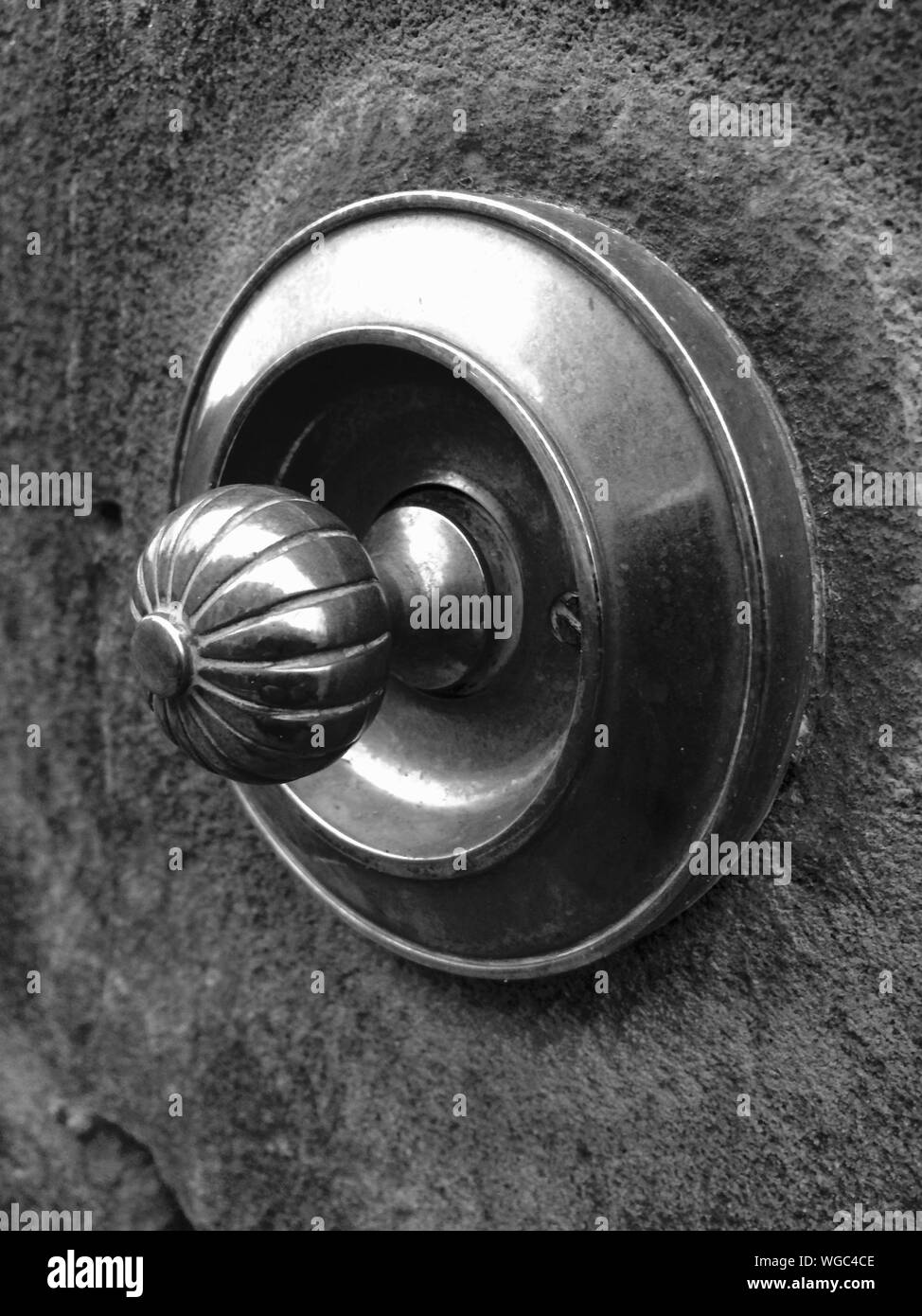 Ringing bell wall hi-res stock photography and images - Alamy