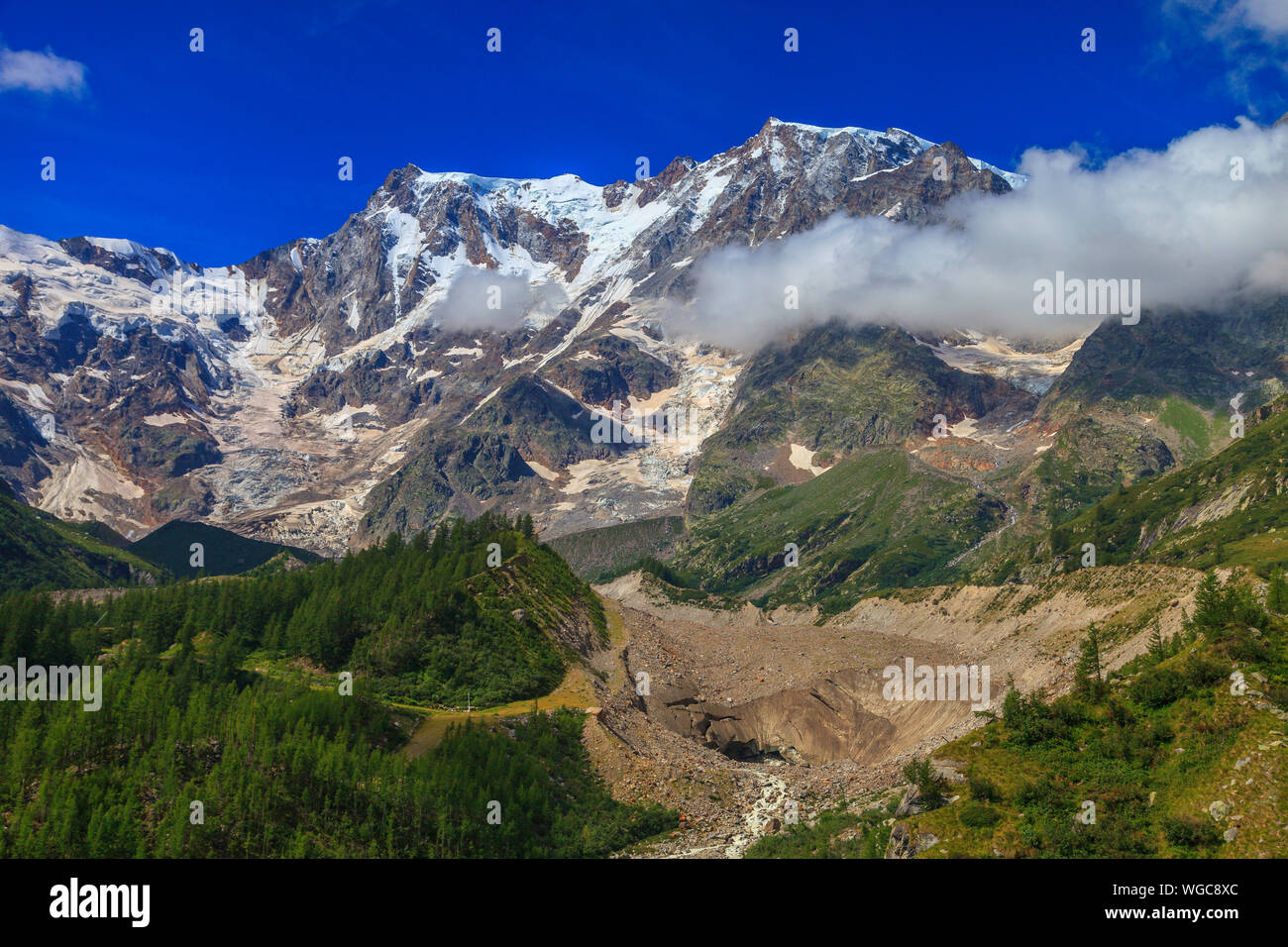 Piedmont glaciers italy hi-res stock photography and images - Alamy