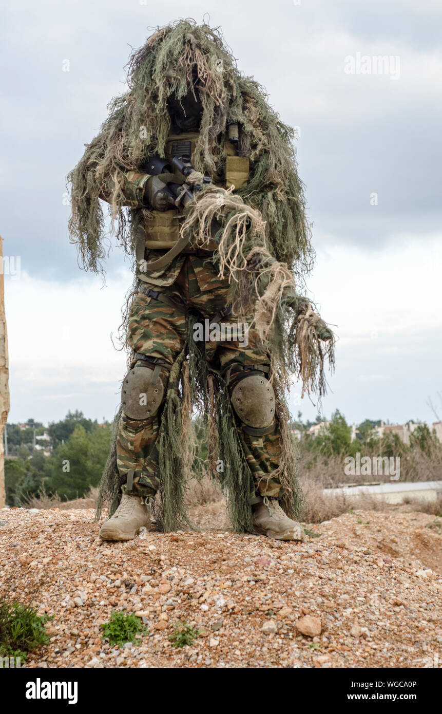 Ghillie Suit Stock Photos & Ghillie Suit Stock Images - Alamy