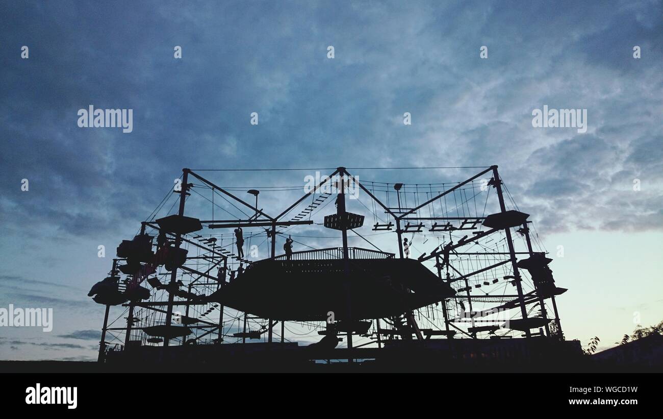 Obstacle course hi-res stock photography and images - Alamy