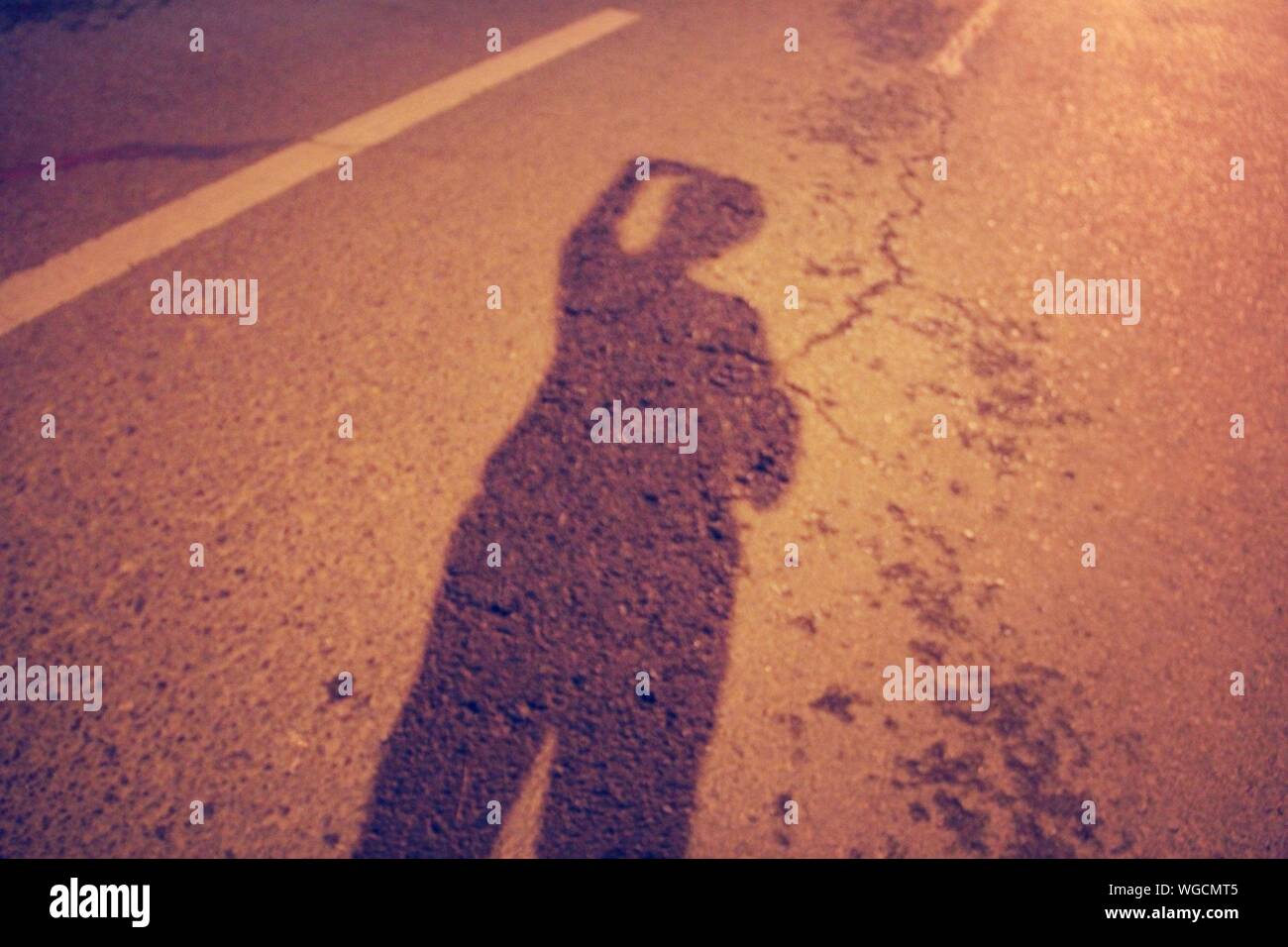 Shadow night street hi-res stock photography and images - Alamy