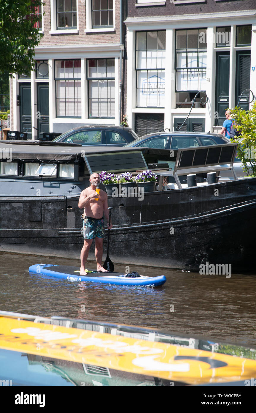 Nonchalant hi-res stock photography and images - Alamy