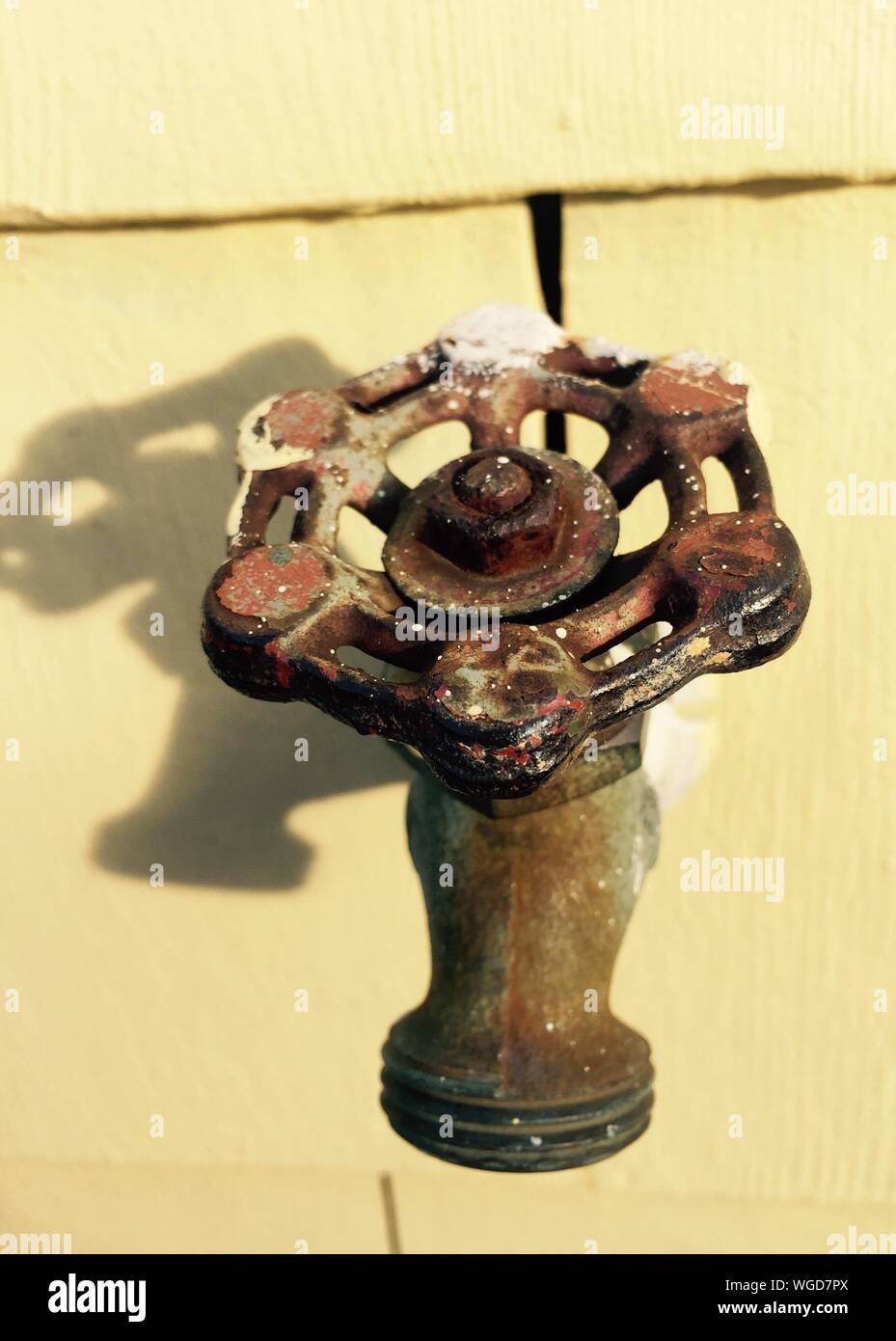 Valve wall hi-res stock photography and images - Alamy