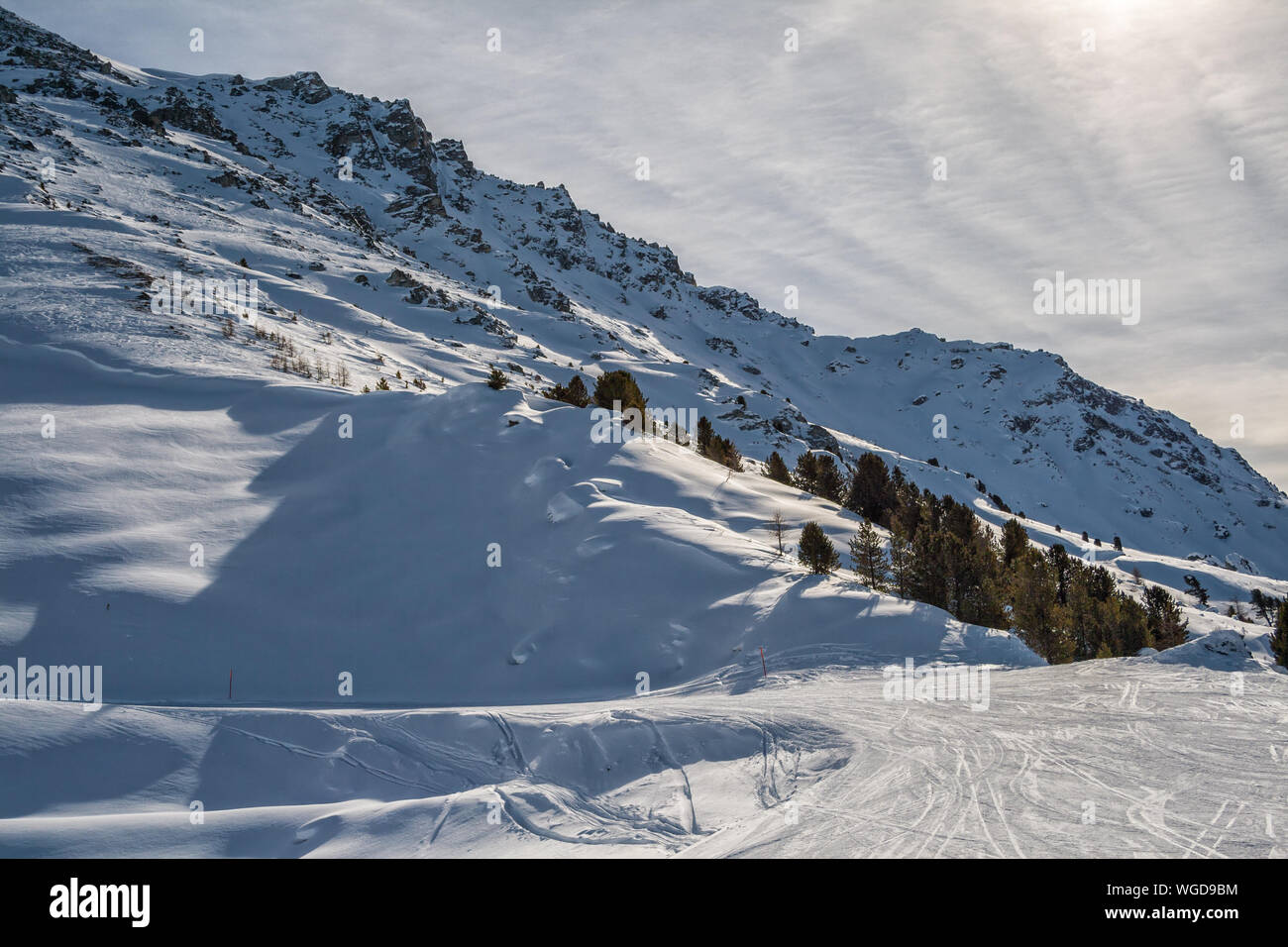 Switzerland ski slope hi-res stock photography and images - Alamy