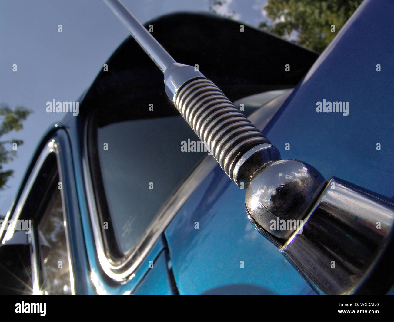 Vintage car low view hi-res stock photography and images - Alamy