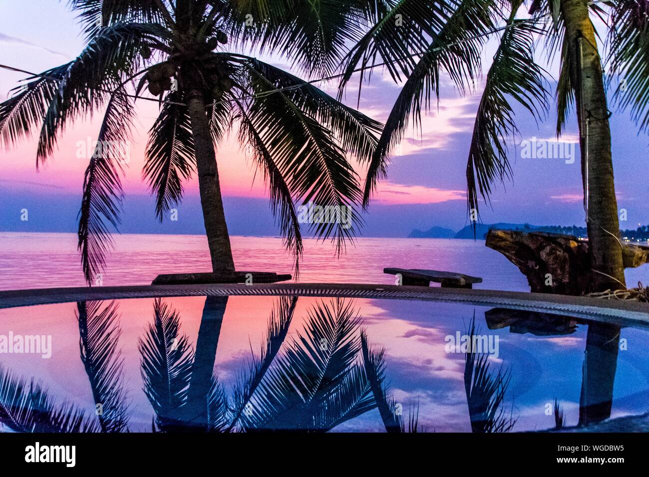 Sunset over swimming pool hi-res stock photography and images - Alamy