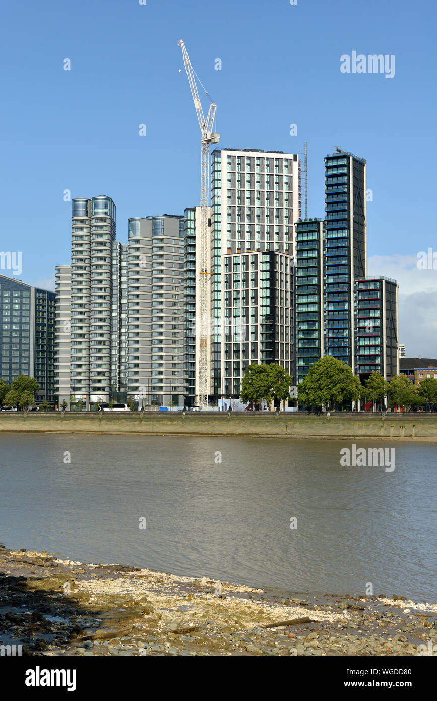 Albert Embankment development with the Corniche and Dumont, London ...