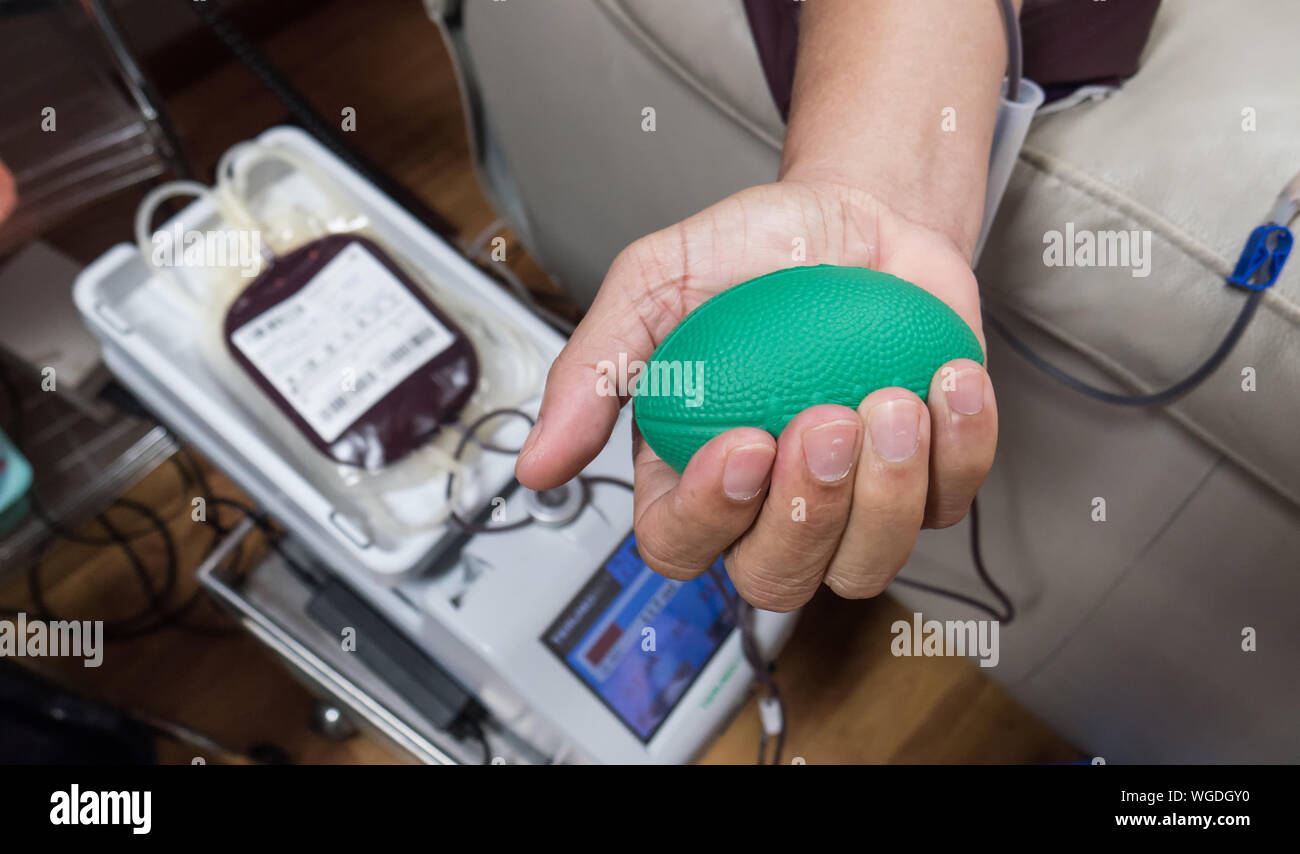 People donating blood hi-res stock photography and images - Alamy