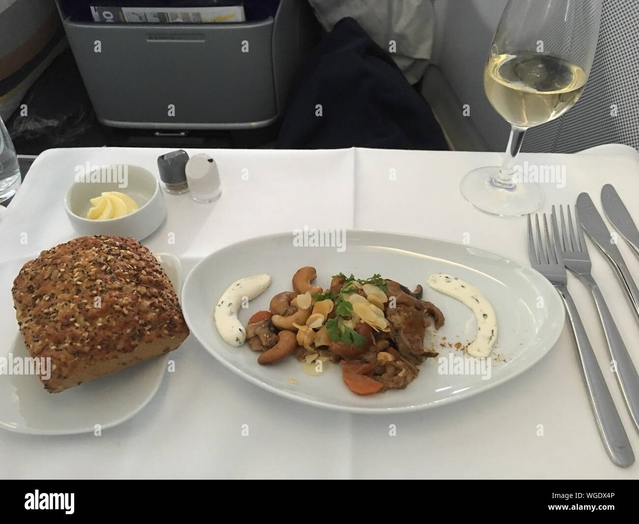 Airplane food eating hi-res stock photography and images - Alamy