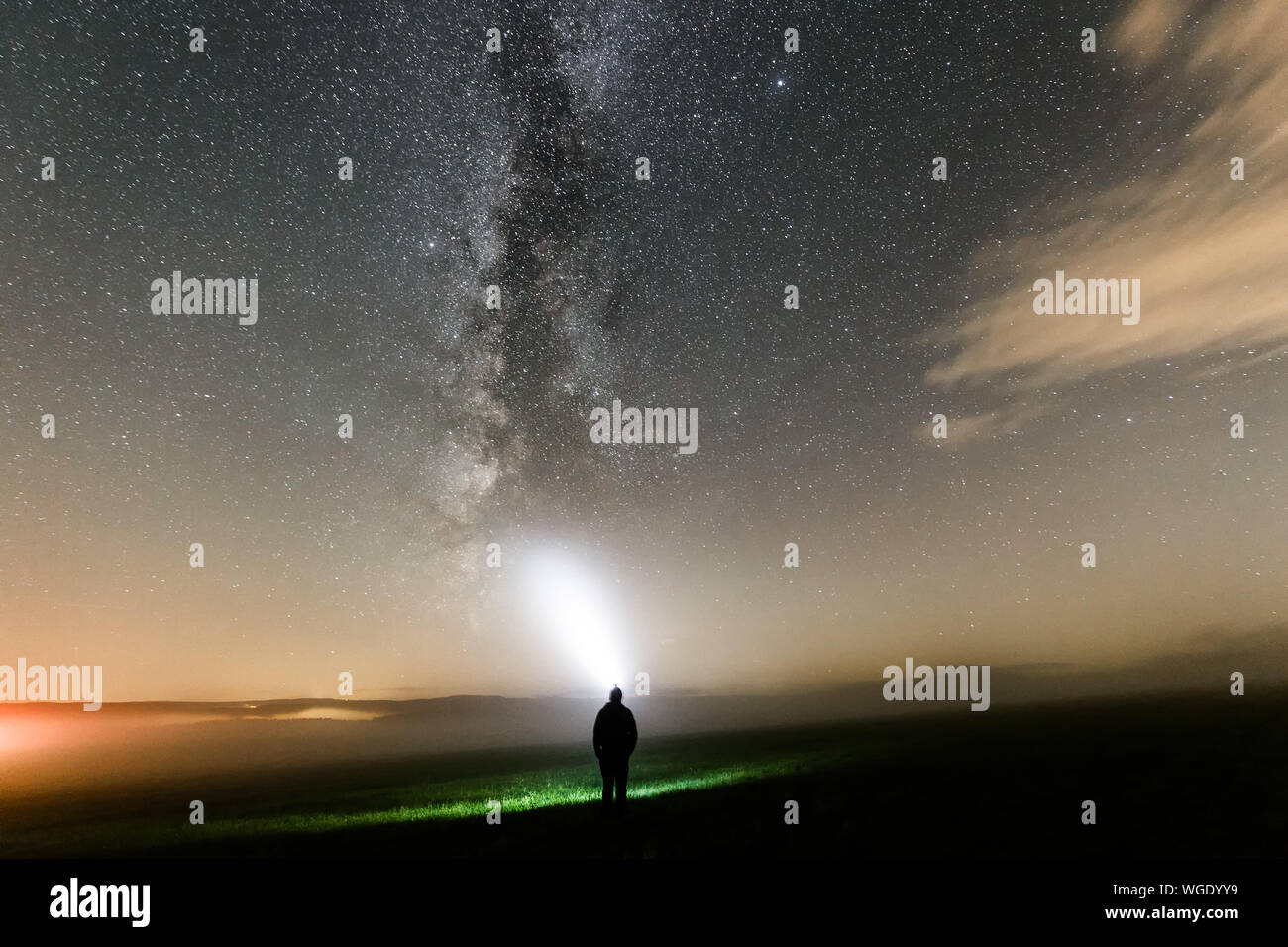 Starry night and person hi-res stock photography and images - Alamy