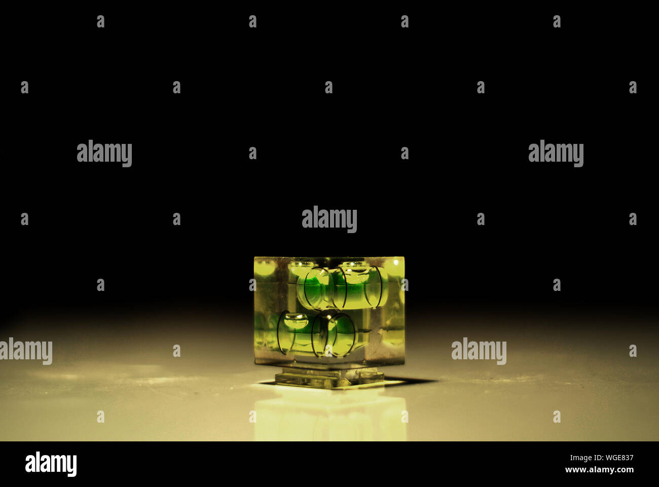 Reflections glass hi-res stock photography and images - Alamy