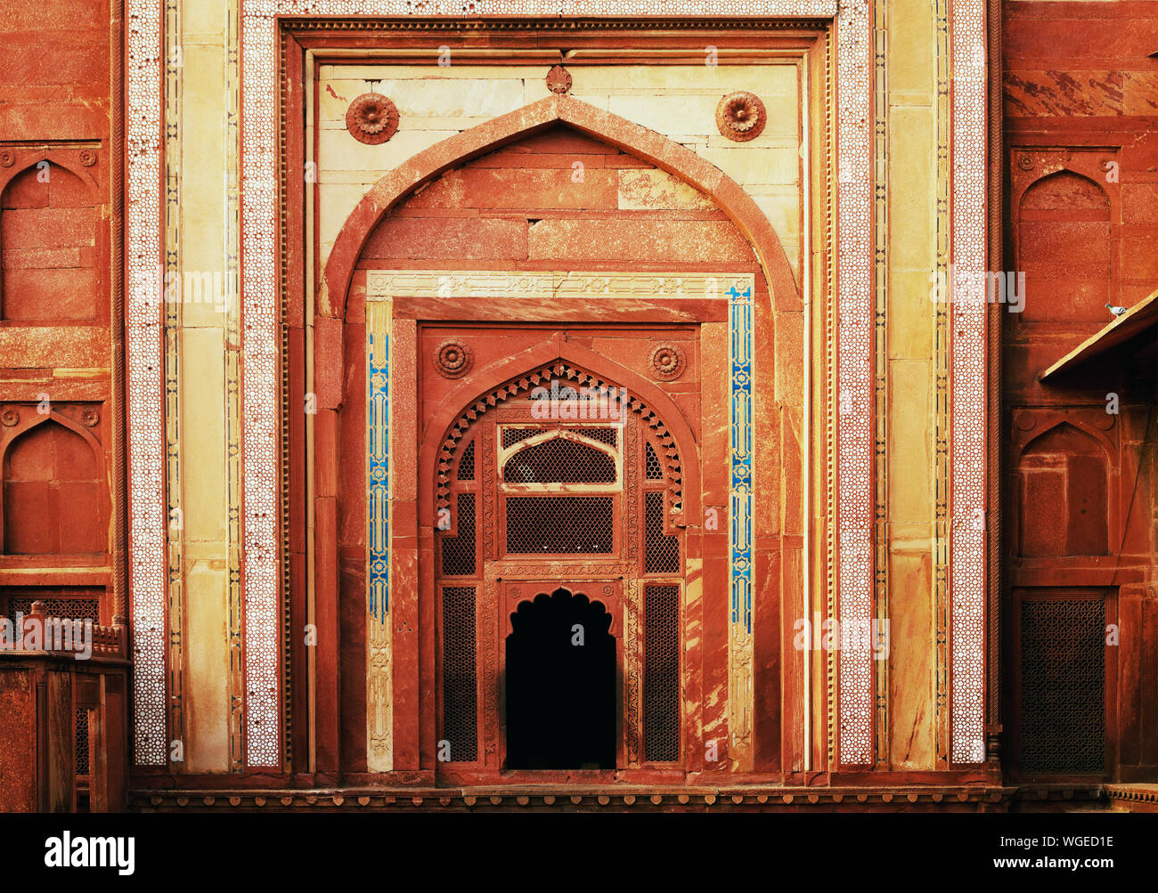 Gate architectural hi-res stock photography and images - Alamy