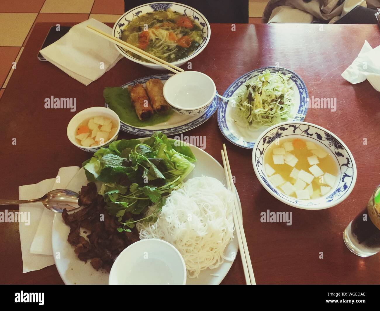 Dining chinese table hi-res stock photography and images - Alamy