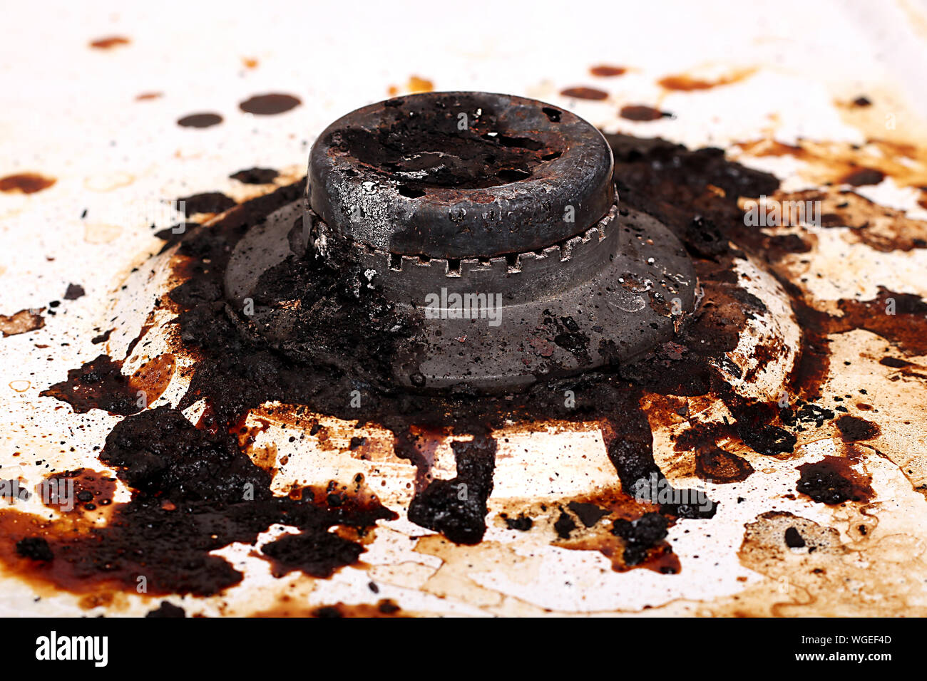 Dirty and rotting stove unusable and clean Stock Photo - Alamy