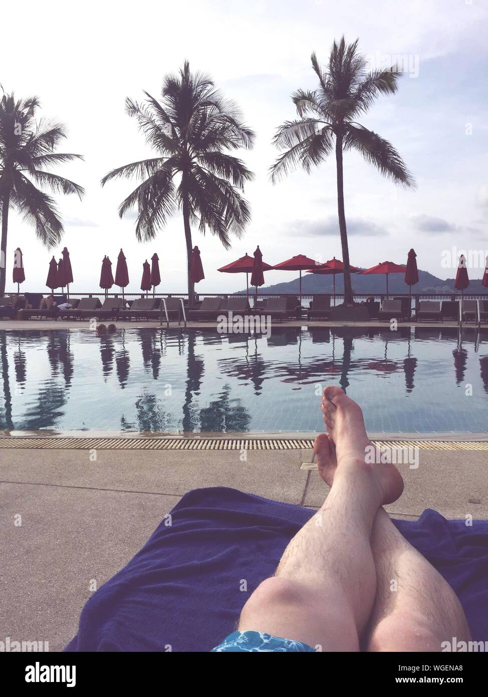 Resort pool sitting down hi-res stock photography and images - Alamy