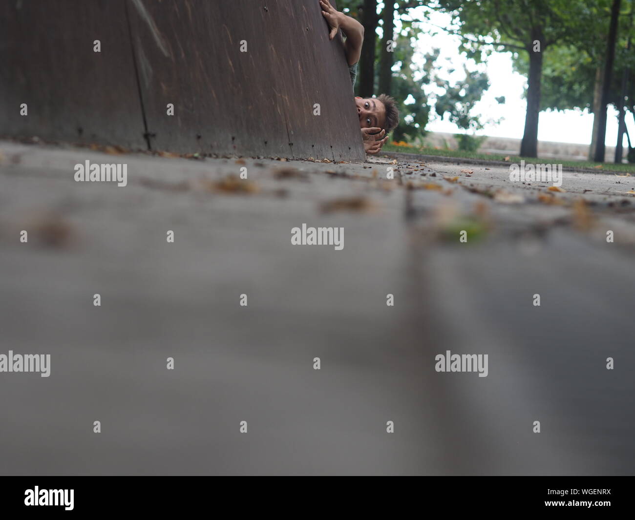 Man surprised side view hi-res stock photography and images - Alamy