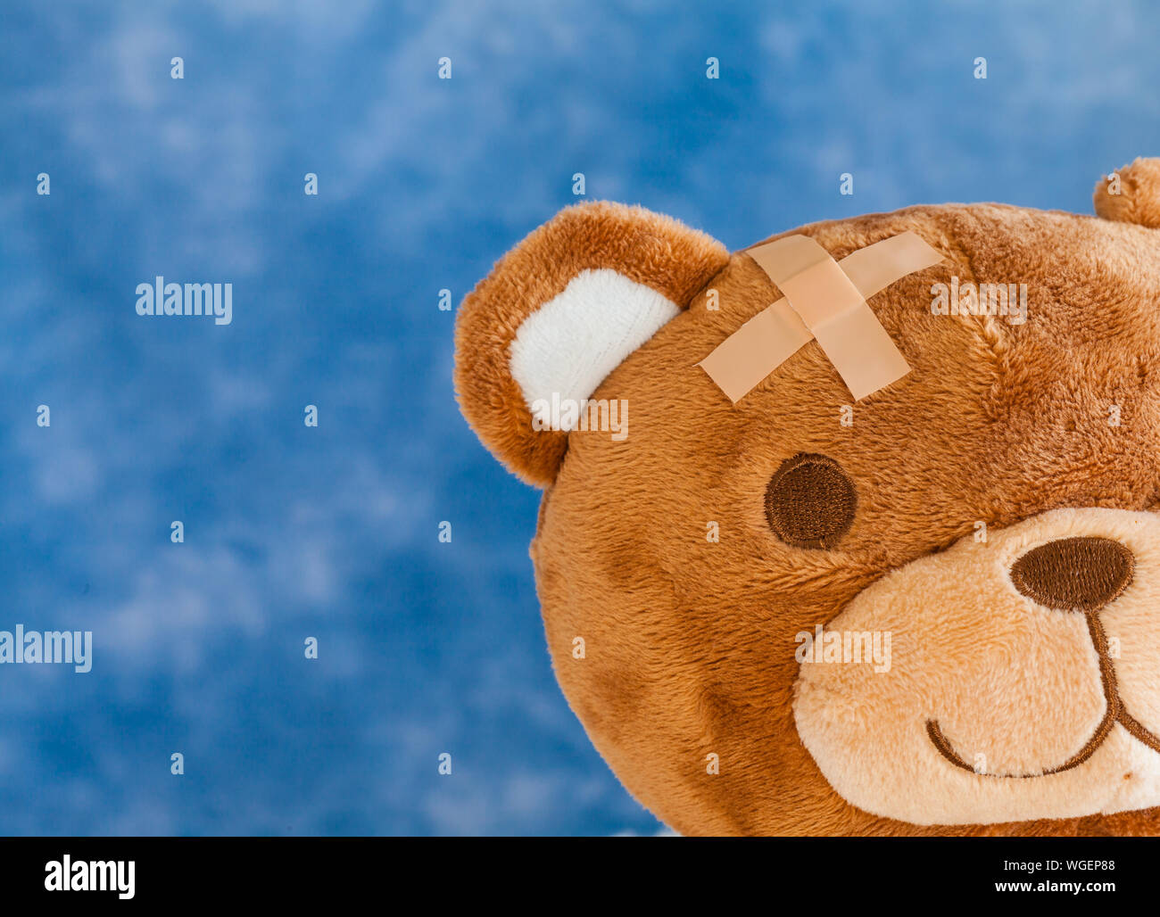 Band Aid High Resolution Stock Photography and Images - Alamy