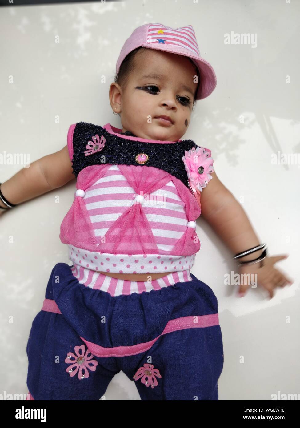 India baby on front hi-res stock photography and images - Alamy