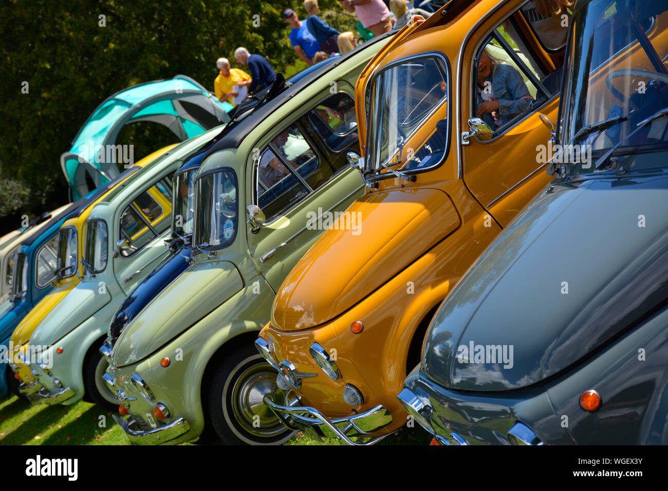 Fiat 500 car show hi-res stock photography and images - Alamy