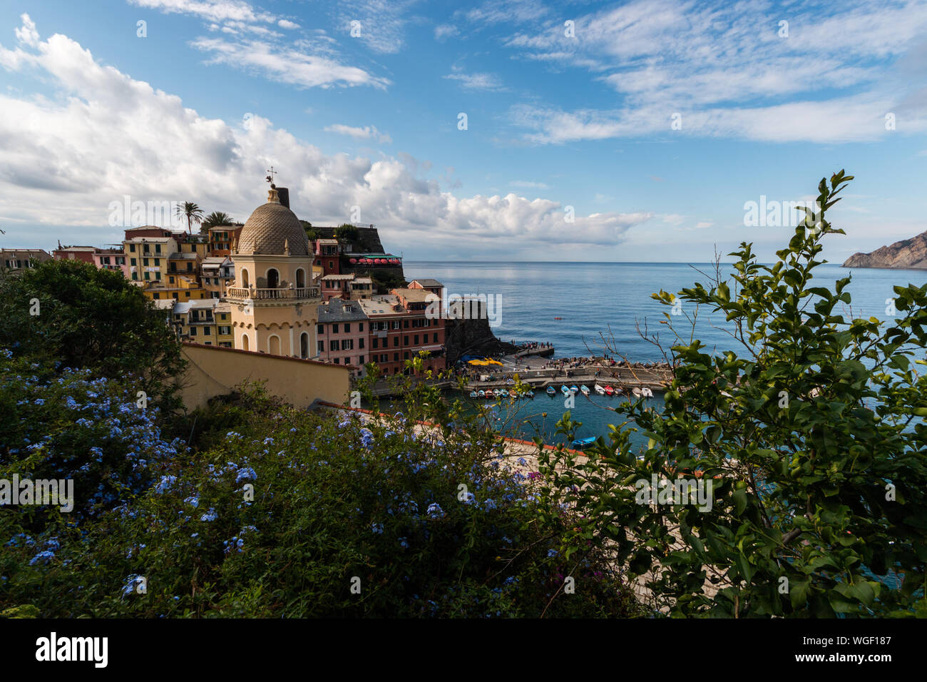 Glimpse of Vernazza, Cinque Terre Nature Park, La Spezia, Ligurian Sea ...