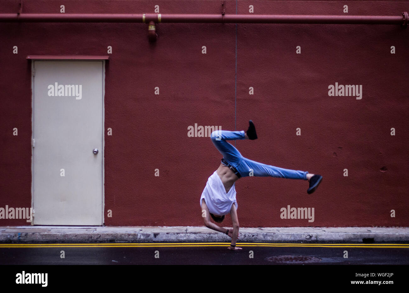 Doing cartwheel hi-res stock photography and images - Alamy