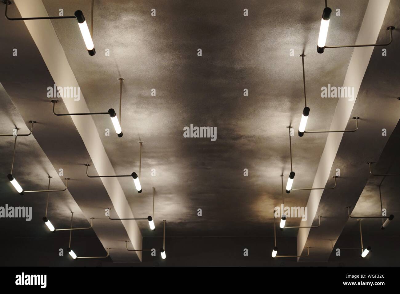 Row Of Ceiling Lights High Resolution Stock Photography and Images - Alamy