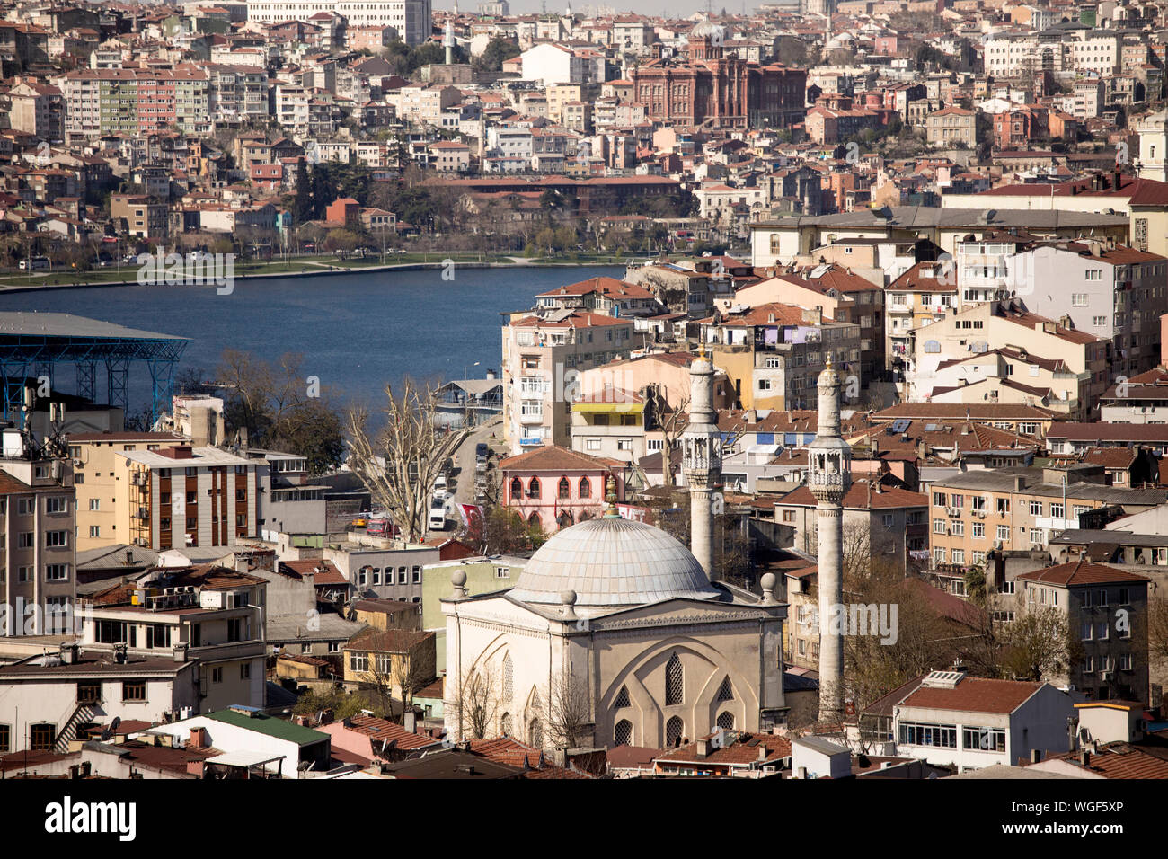 urban crowding in Istanbul, Turkey Stock Photo - Alamy