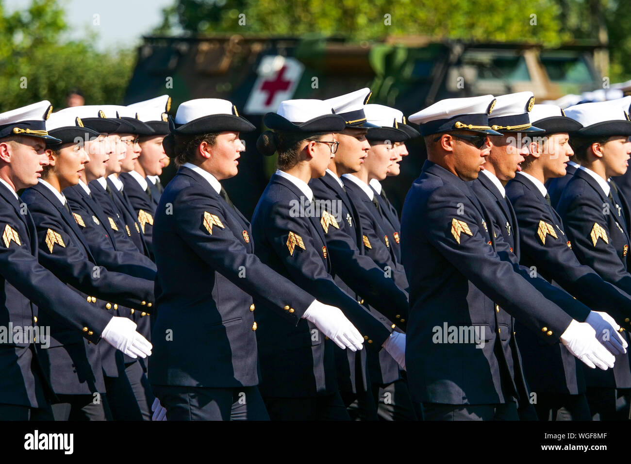 Welcoming ceremony for the new pupils at French Military Health School ...
