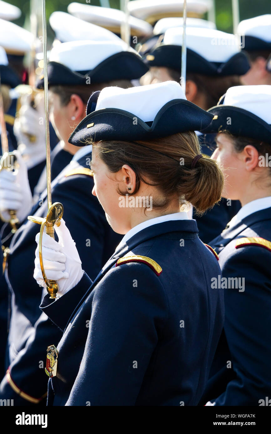 Welcoming ceremony for the new pupils at French Military Health School ...